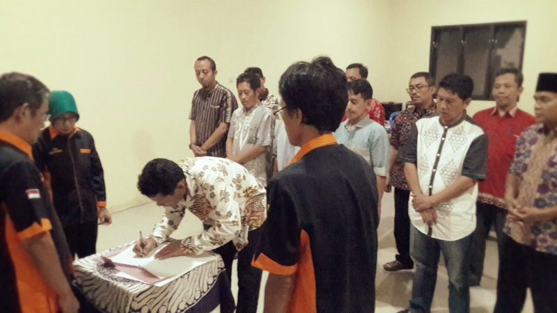 Pelantikan Ketua KPPS Desa Klampok – DESA KLAMPOK Pelantikan Ketua KPPS Desa Klampok – DESA KLAMPOK
